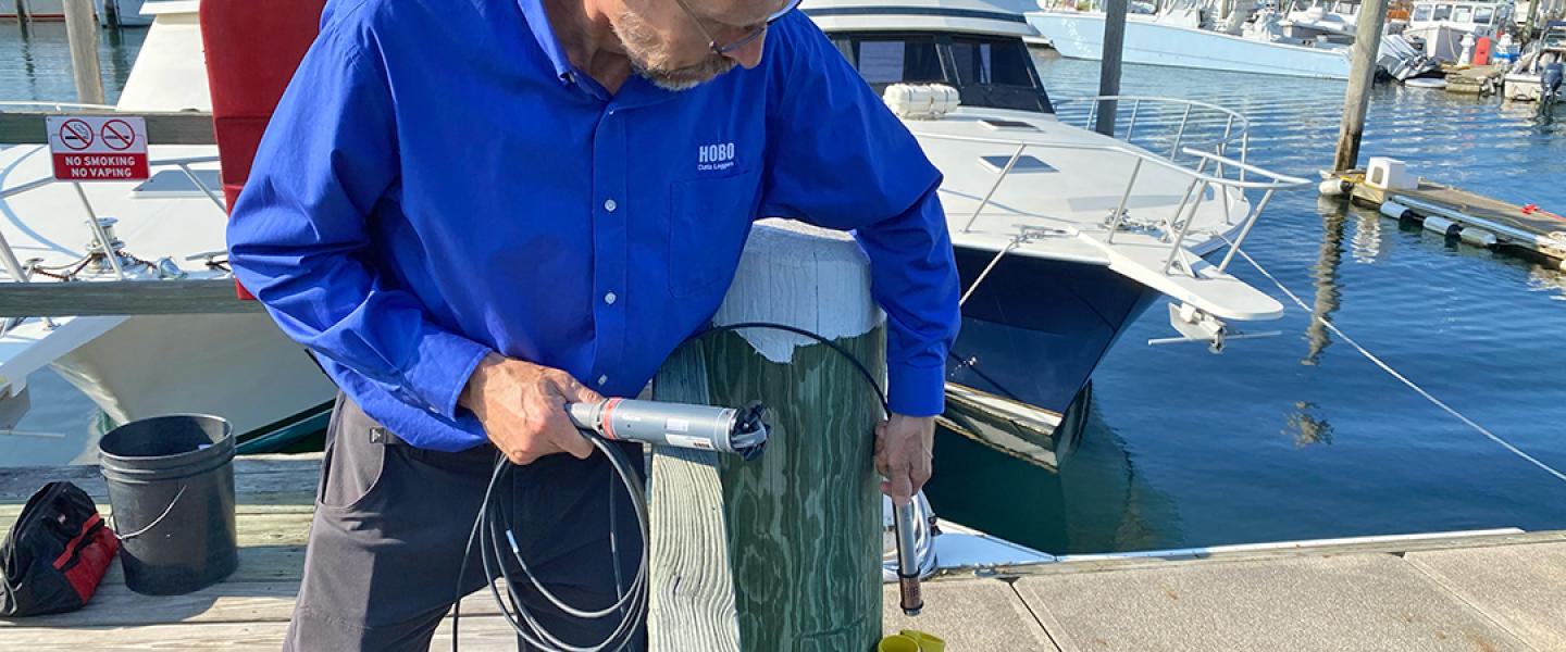 Deploying Water Level Data Loggers—Tips and Tricks | Onset's HOBO Data ...